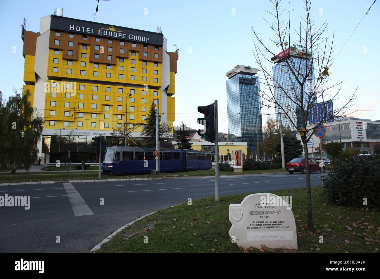 Sarajevo sniper alley immagini e fotografie stock ad alta risoluzione ...