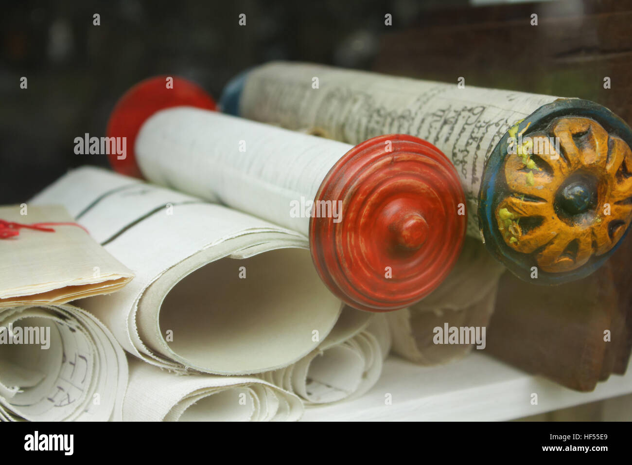 Pergamene antiche immagini e fotografie stock ad alta risoluzione - Alamy