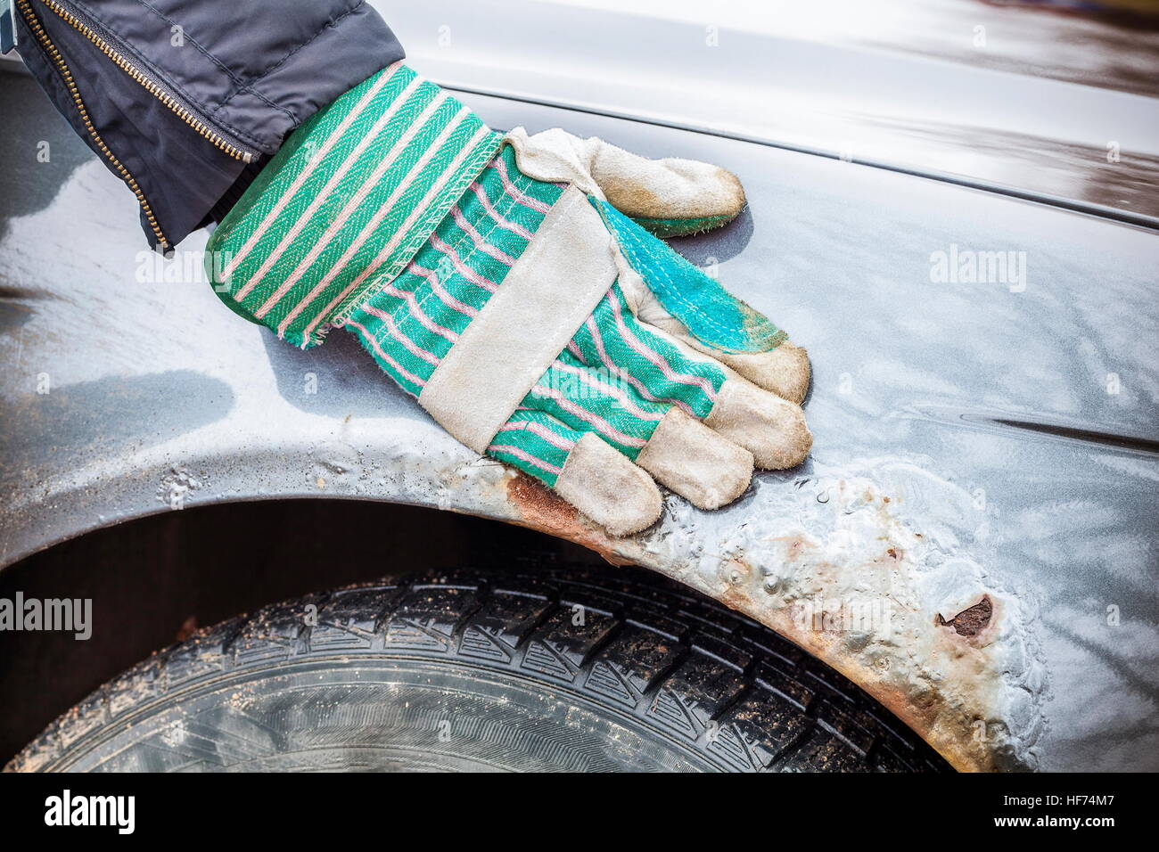 Parafango auto immagini e fotografie stock ad alta risoluzione - Alamy