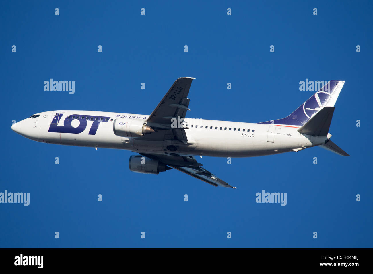 Lot airline immagini e fotografie stock ad alta risoluzione - Alamy