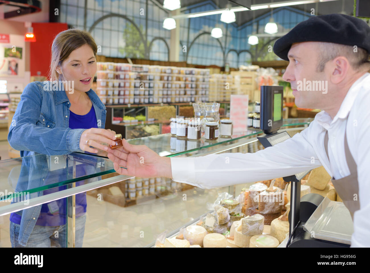 Sample supermarket immagini e fotografie stock ad alta risoluzione - Alamy