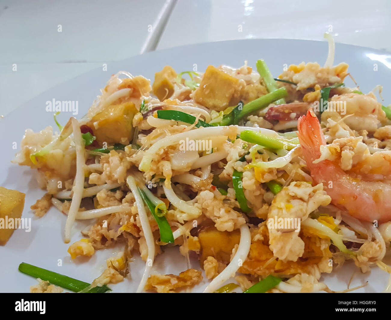 Cibo tailandese:Pad Thai con gamberi / famosi Thai Foto stock - Alamy