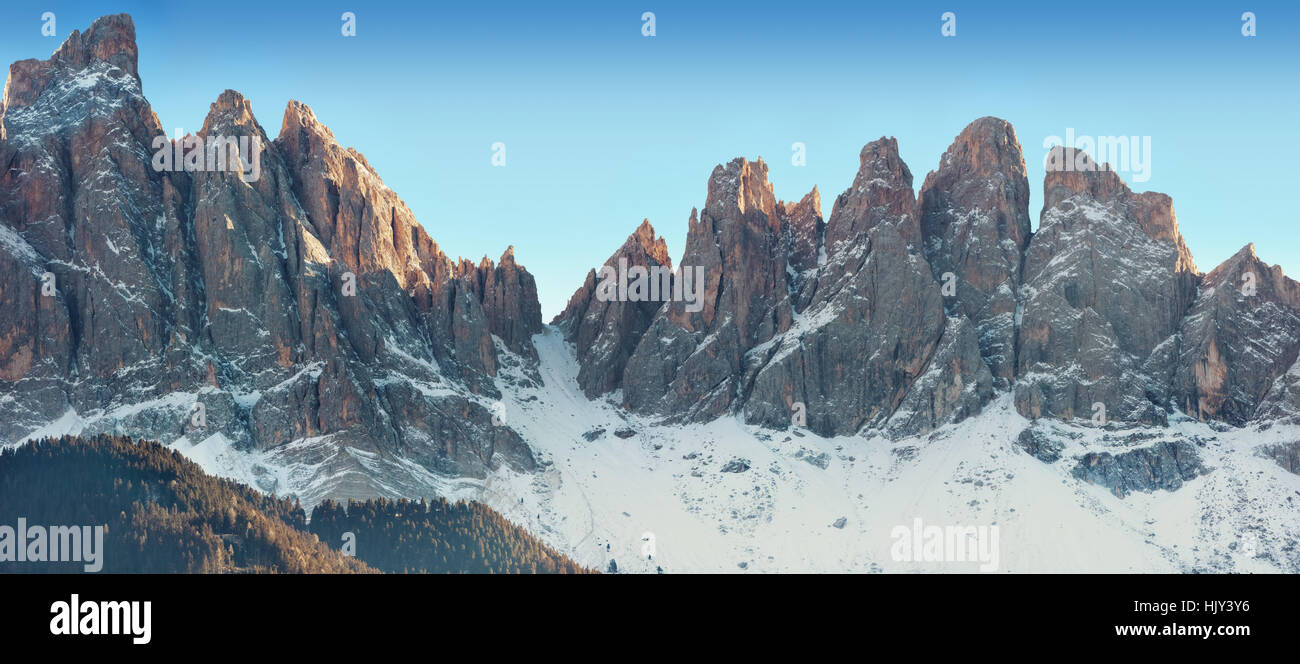 Panorama delle alpi immagini e fotografie stock ad alta risoluzione - Alamy