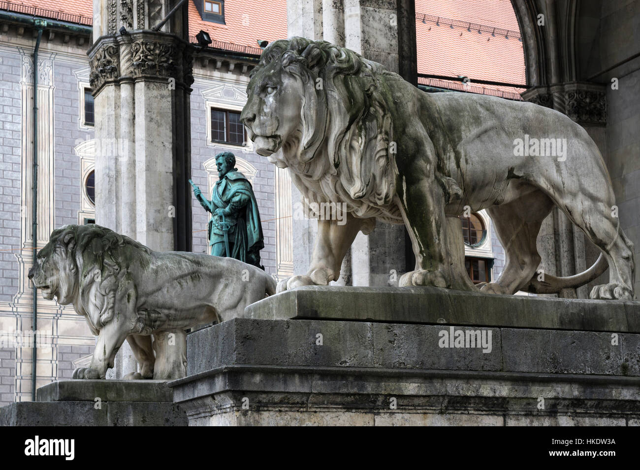 Statua di leoni europa immagini e fotografie stock ad alta risoluzione ...
