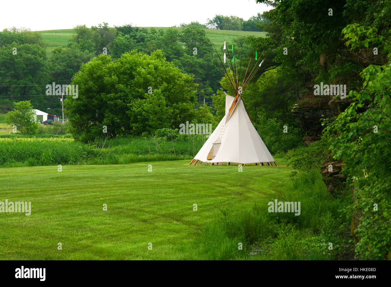 Native american tepee immagini e fotografie stock ad alta risoluzione ...