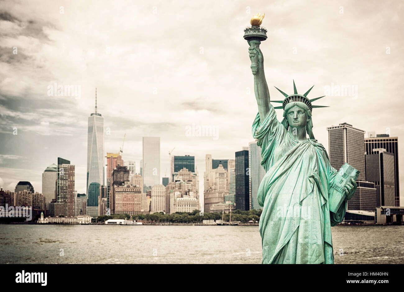 La città di New York e la Statua della Libertà, il Big Apple, simbolo ...