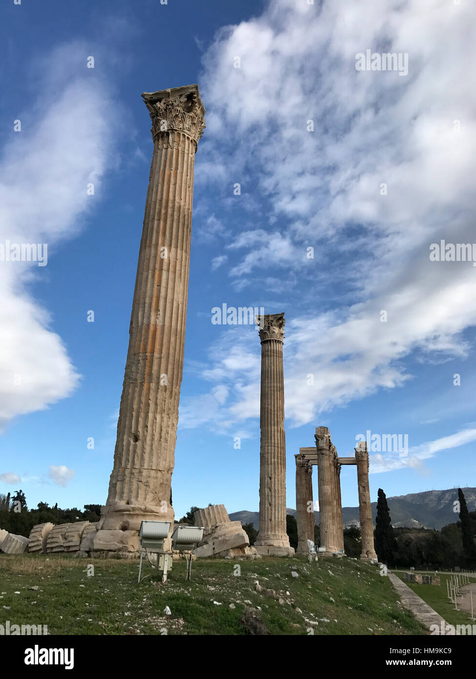 Tempio di zeus olimpico di atene immagini e fotografie stock ad alta ...
