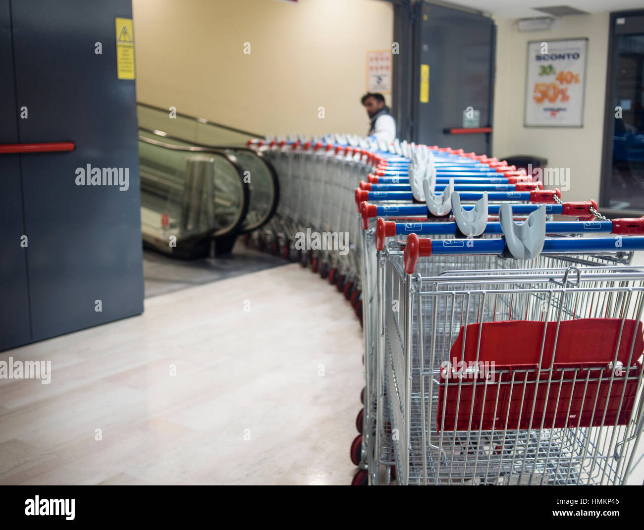 Esselunga spa immagini e fotografie stock ad alta risoluzione - Alamy