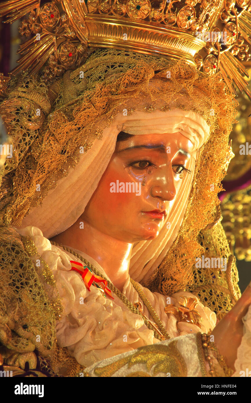 Statua di santa maria madre maria immagini e fotografie stock ad alta ...