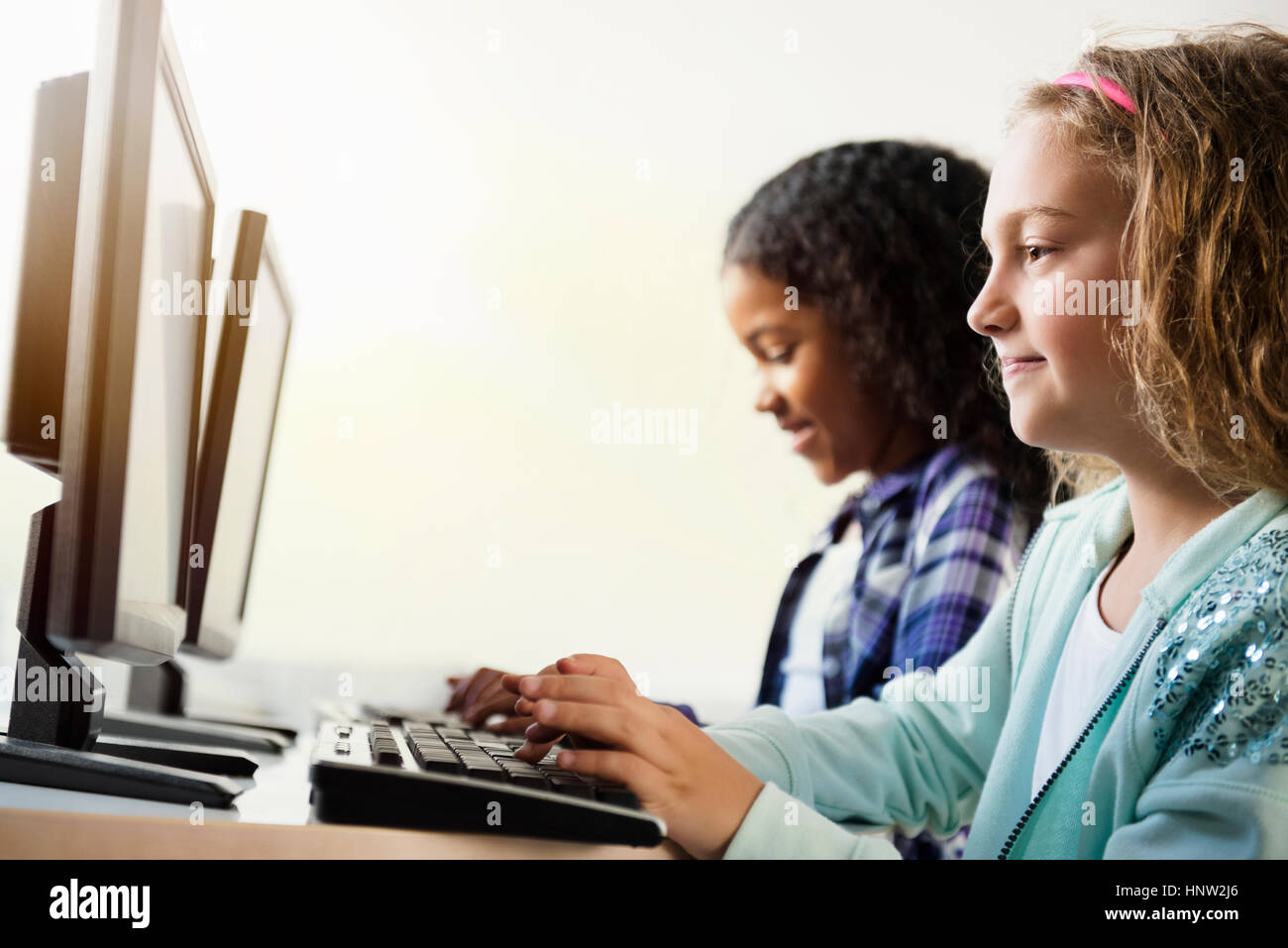 Computer per bambini immagini e fotografie stock ad alta risoluzione ...