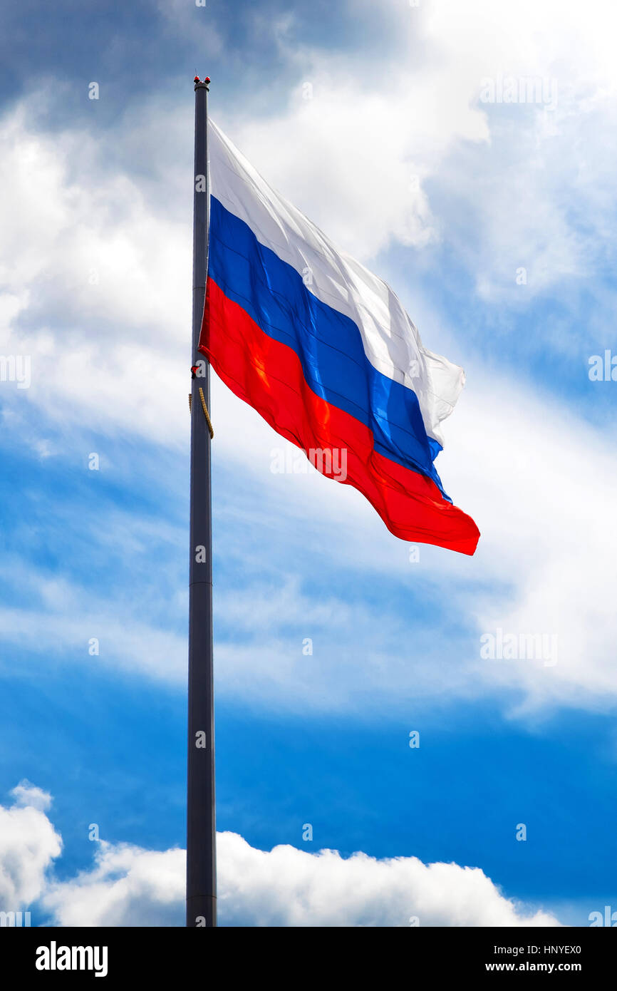 Bandiera russa immagini e fotografie stock ad alta risoluzione - Alamy
