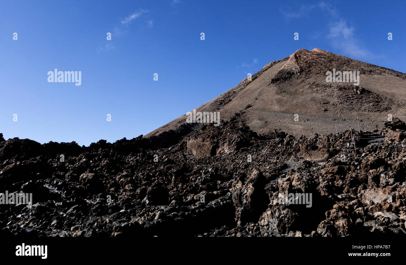Cratere del vulcano teide vulcanico immagini e fotografie stock ad alta ...