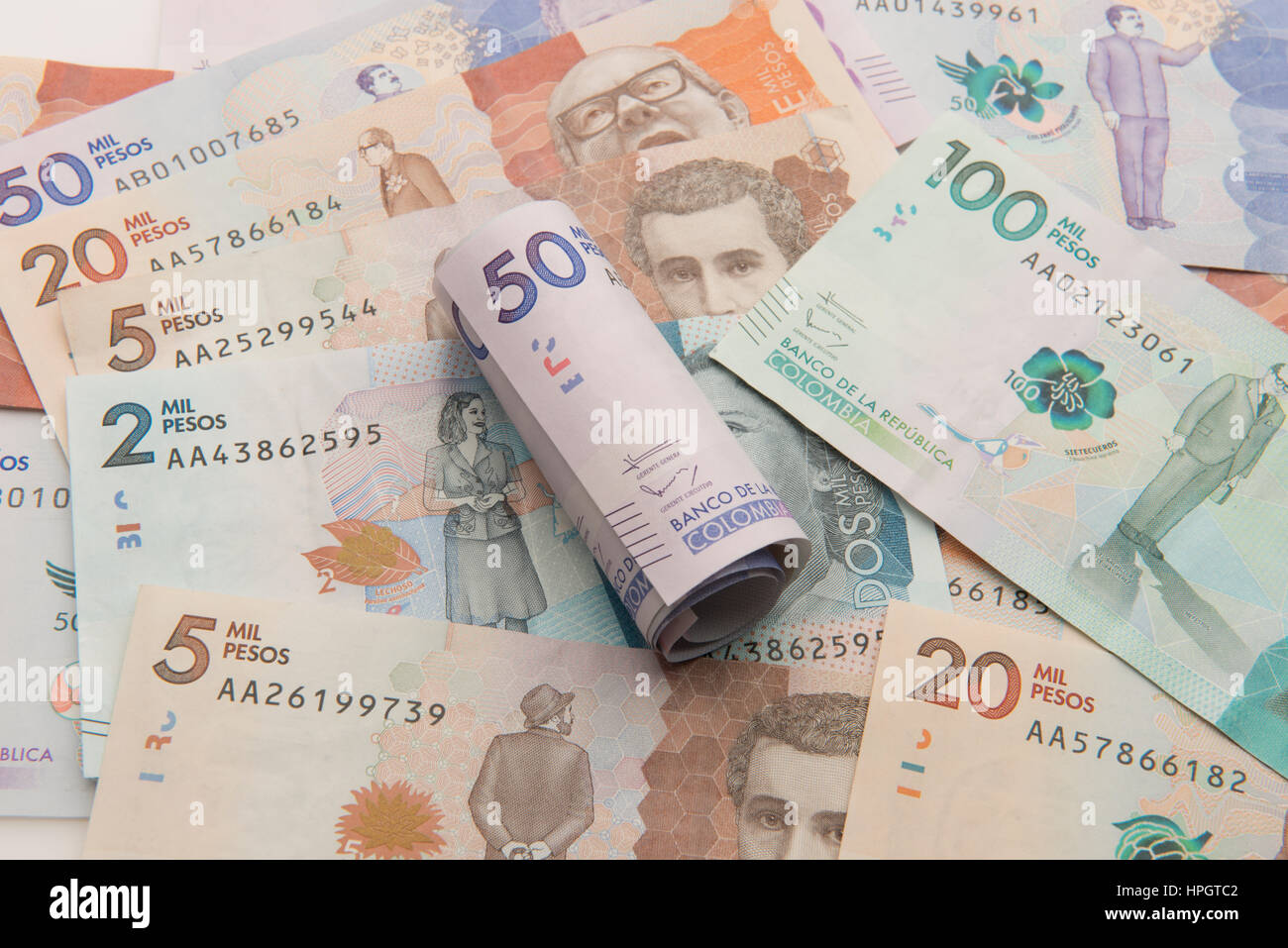 Moneta del peso colombiano immagini e fotografie stock ad alta ...