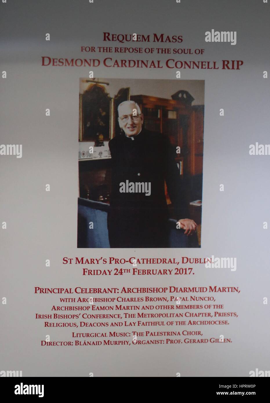 Un opuscolo di massa come le esequie del compianto Cardinale Desmond ...