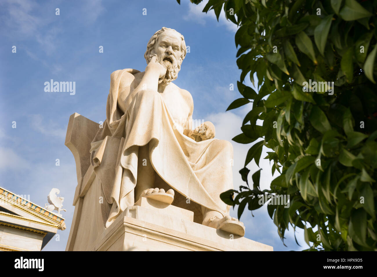 Statua in marmo dell'antico filosofo greco Socrate. Accademia di Atene ...
