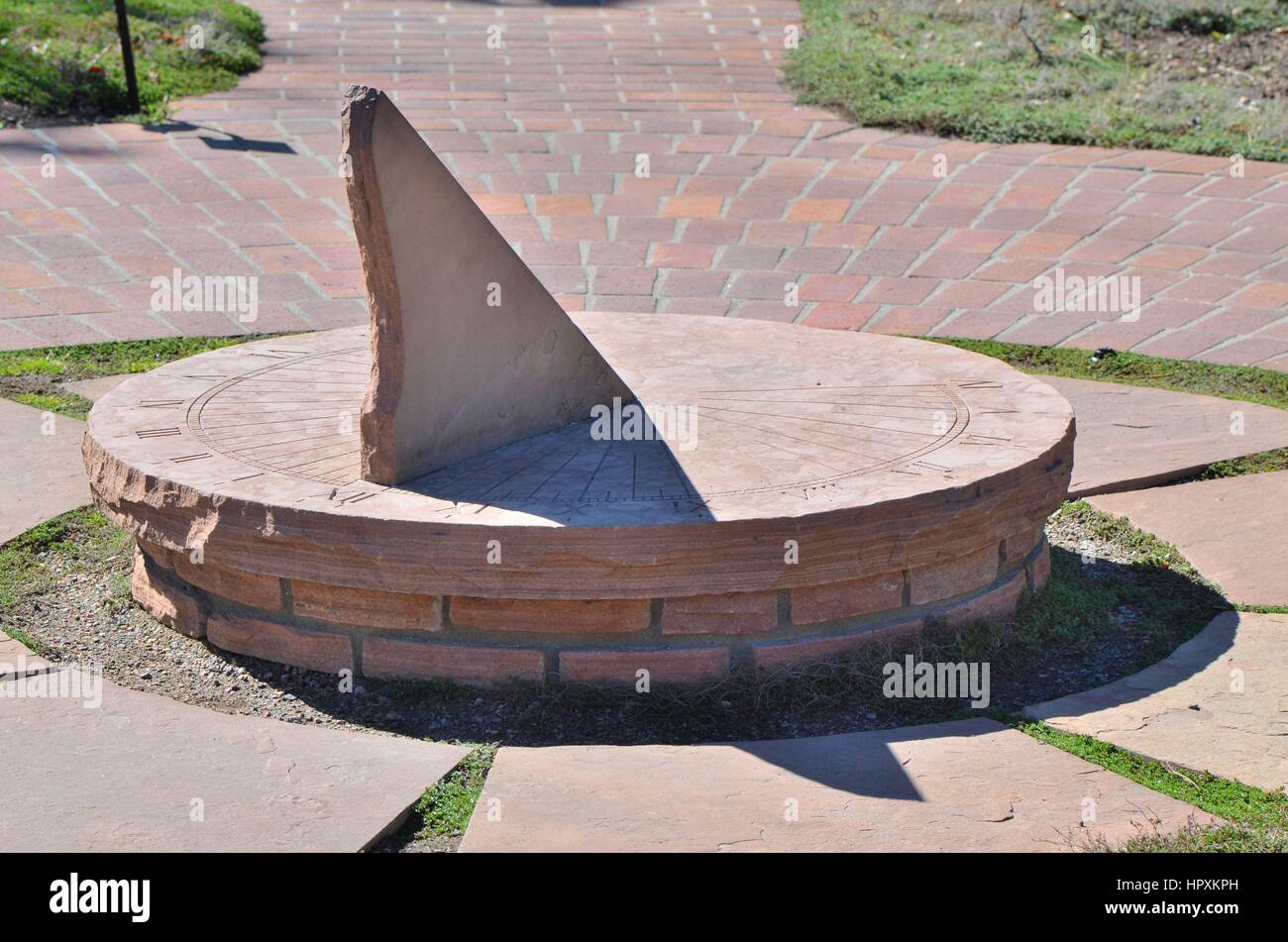 Meridiana orizzontale immagini e fotografie stock ad alta risoluzione ...