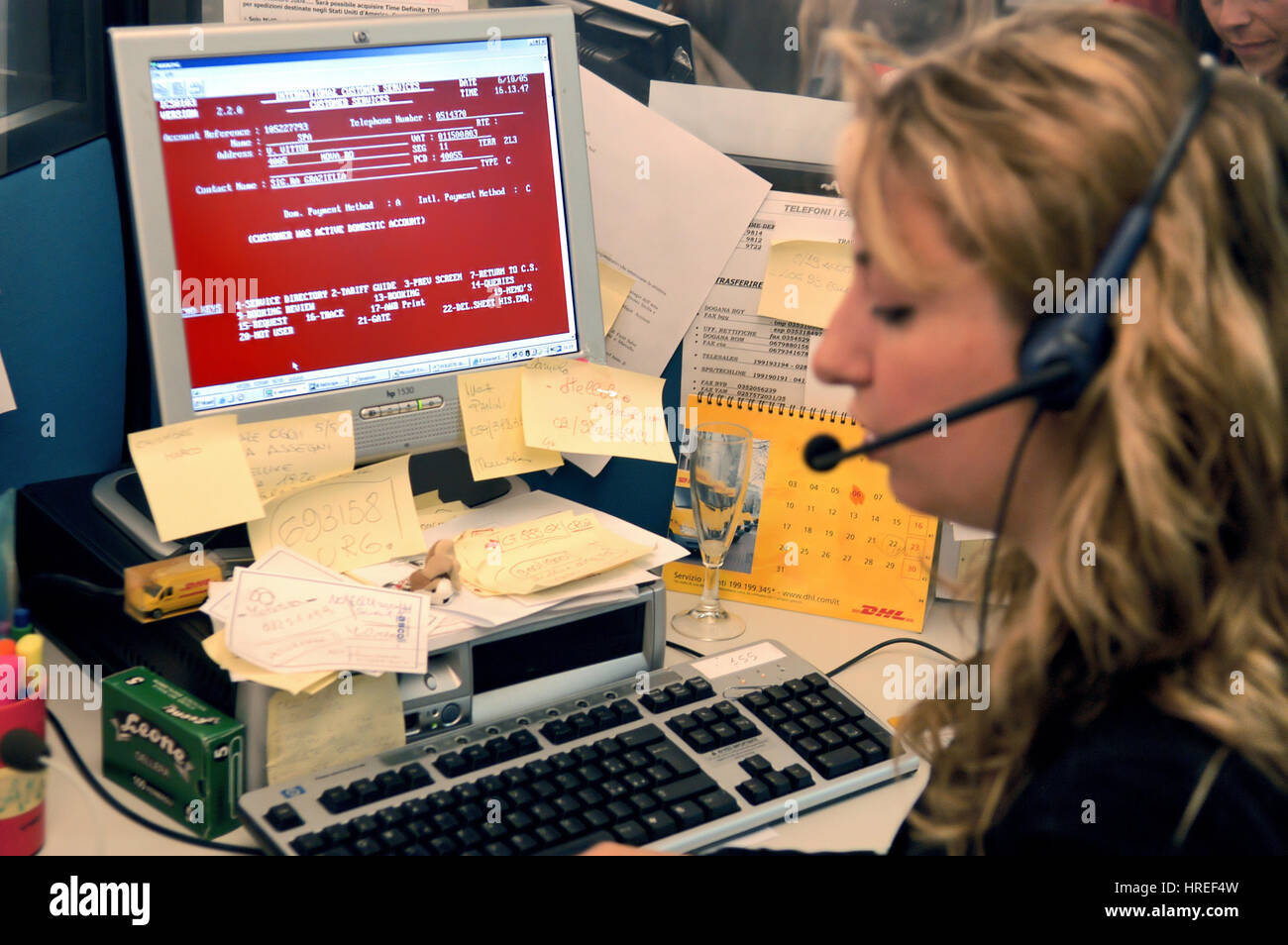 Milan italy call center dhl courier immagini e fotografie stock ad alta ...