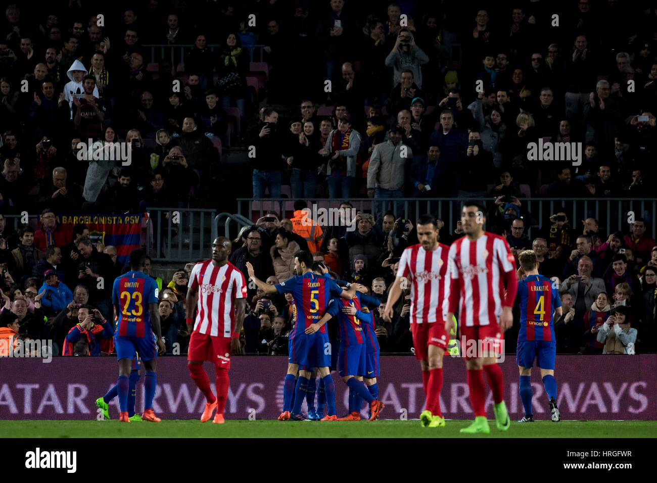 Giocatori di fc barcelona immagini e fotografie stock ad alta risoluzione - Alamy