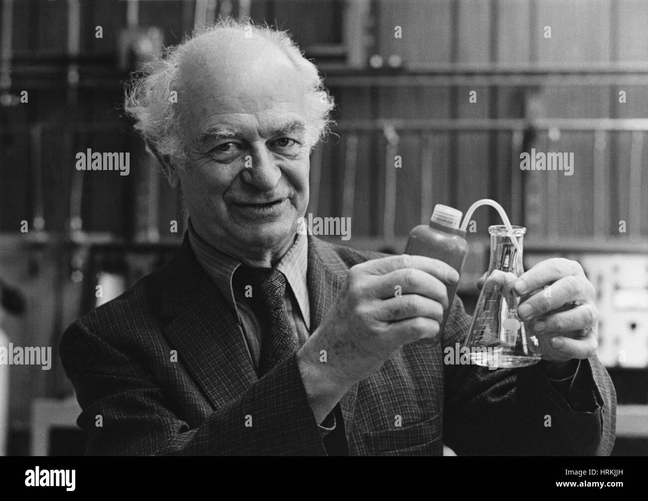 Linus carl pauling immagini e fotografie stock ad alta risoluzione - Alamy