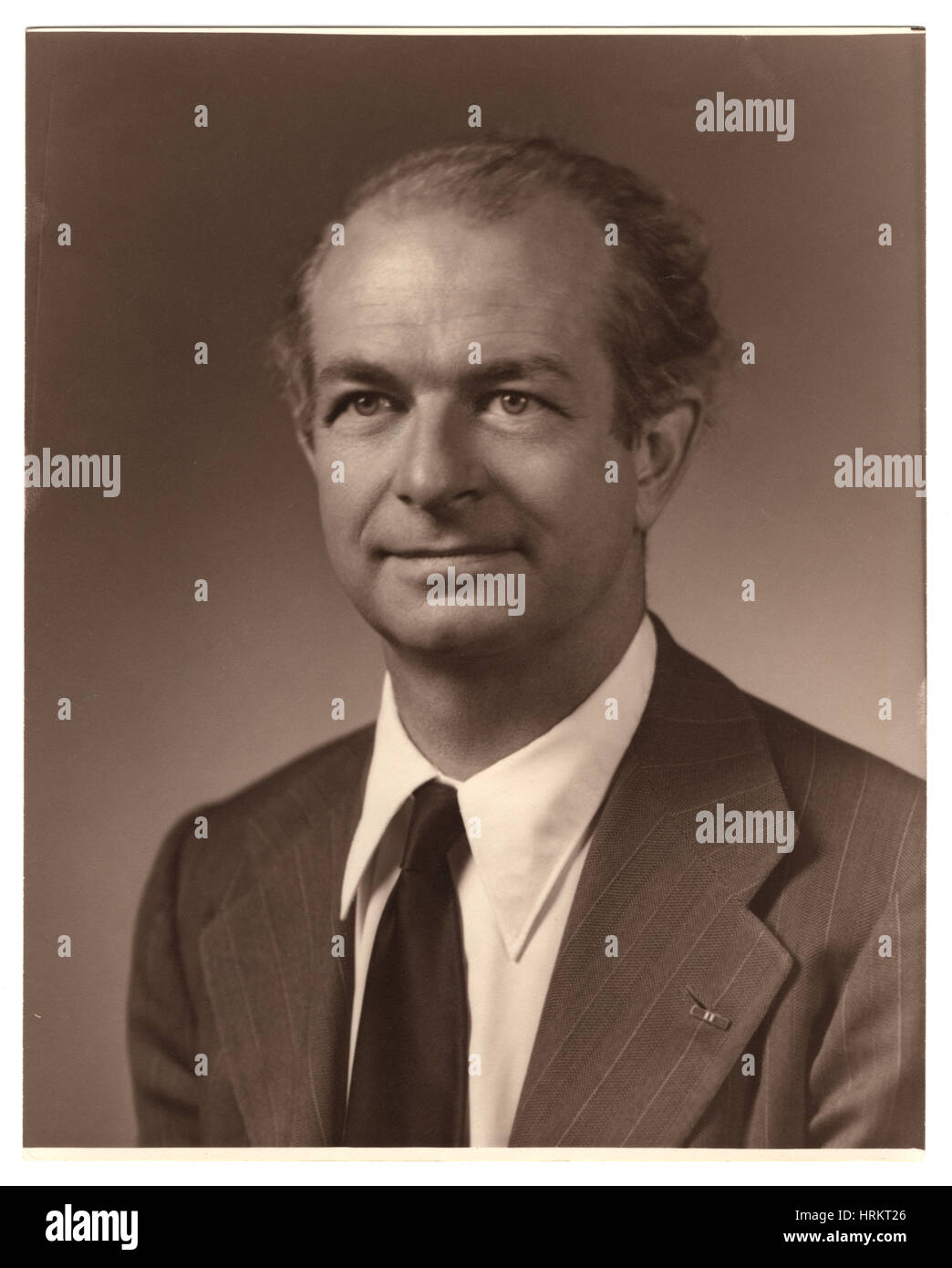 Linus carl pauling immagini e fotografie stock ad alta risoluzione - Alamy
