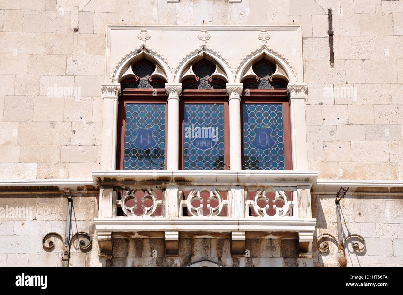 Finestre veneziane immagini e fotografie stock ad alta risoluzione - Alamy