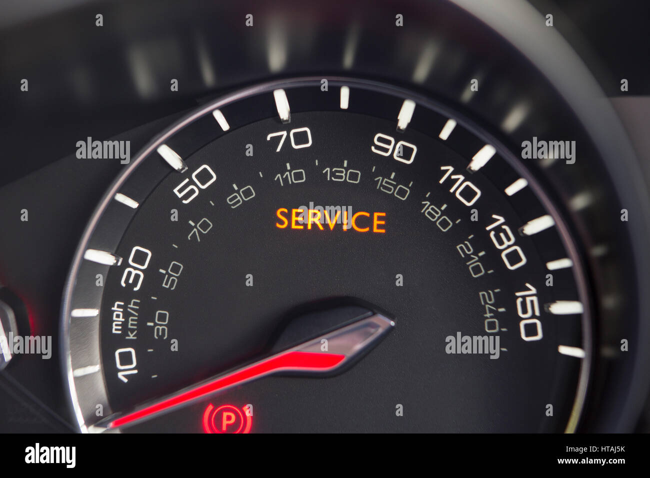 Dashboard warning light immagini e fotografie stock ad alta risoluzione ...