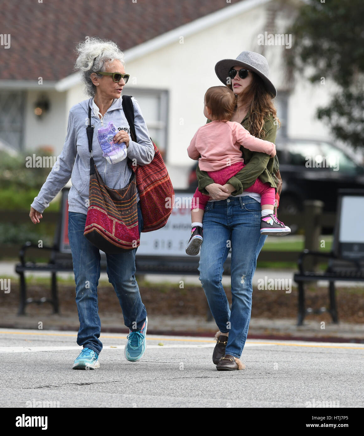 Rachel Bilson va a pranzo con la sua madre e figlia Briar Rose ...
