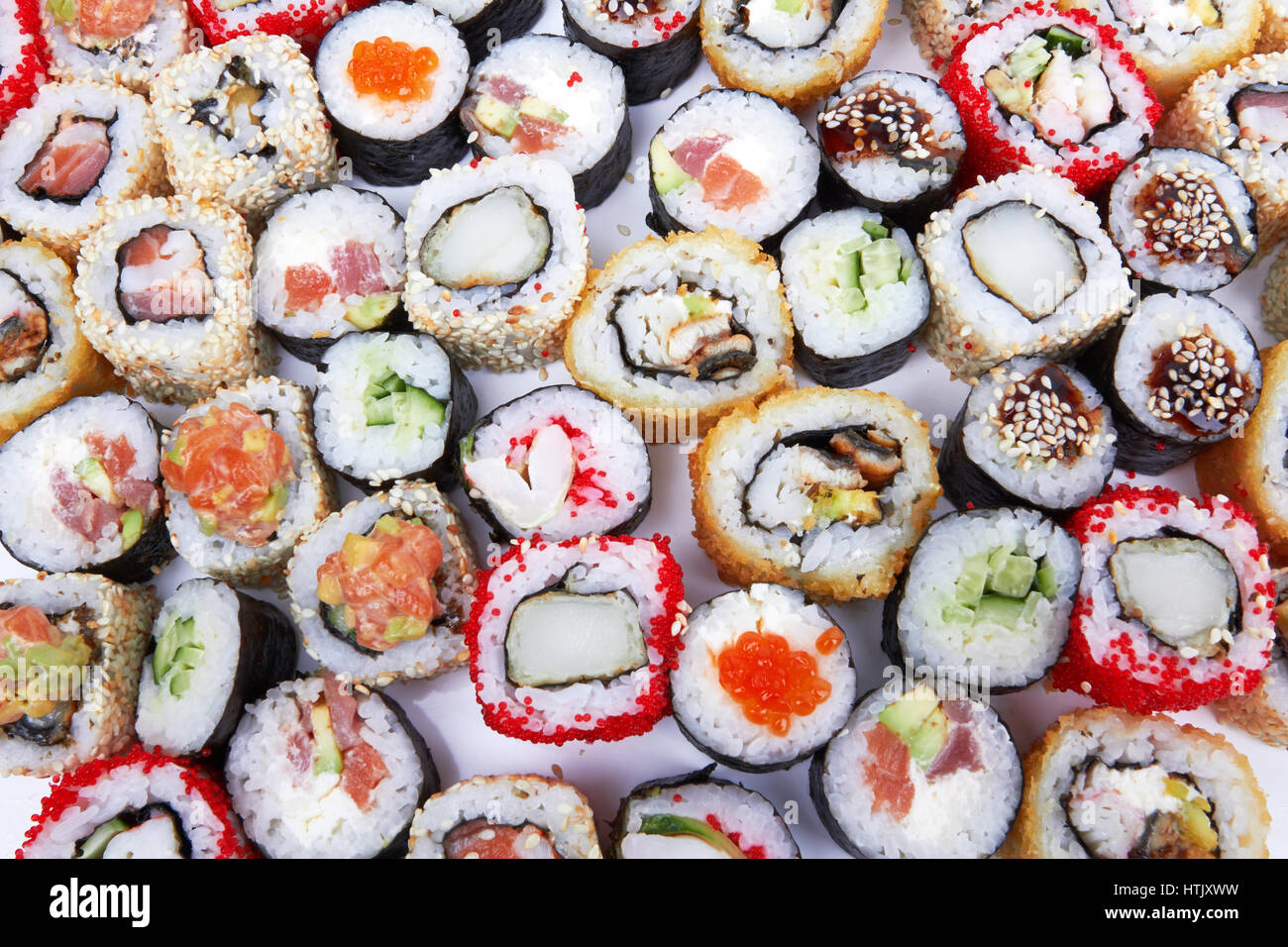 Tipi di sushi immagini e fotografie stock ad alta risoluzione - Alamy
