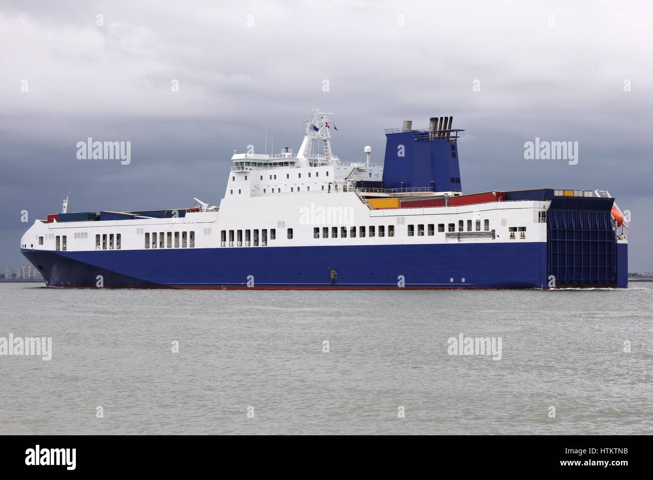 Roro cargo immagini e fotografie stock ad alta risoluzione - Alamy