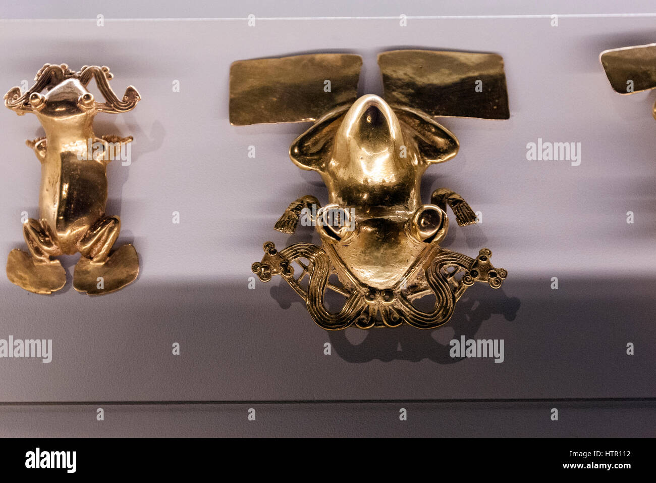 Rana pendente in oro precolombiana Museum di San José di Costa Rica ...