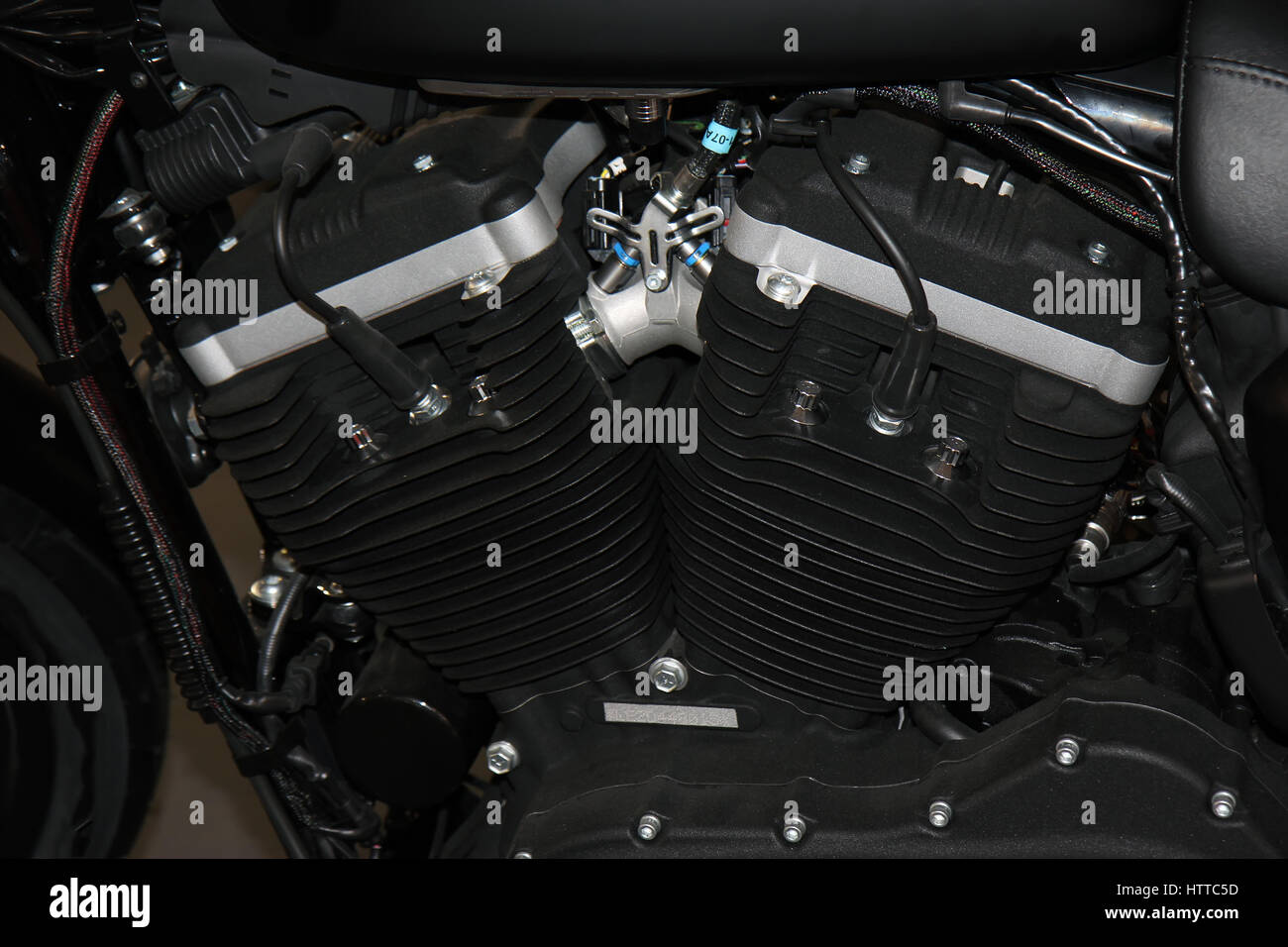 Motorbike engine immagini e fotografie stock ad alta risoluzione - Alamy