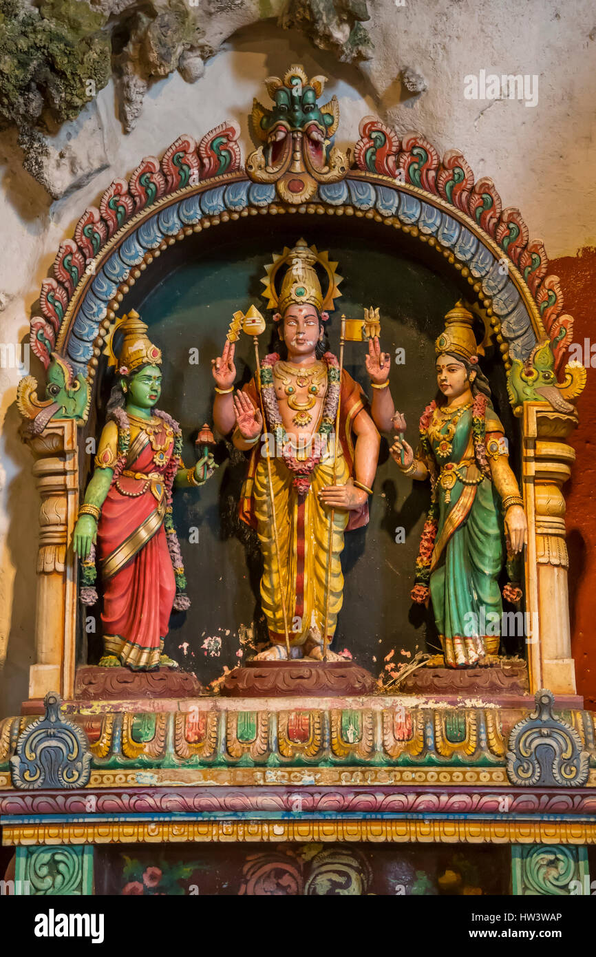 Hindu statues immagini e fotografie stock ad alta risoluzione - Alamy