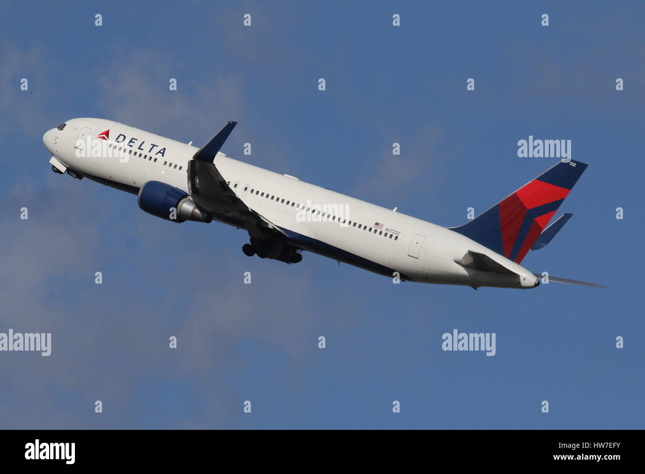 Aerei boeing delle compagnie aeree delta immagini e fotografie stock ad ...