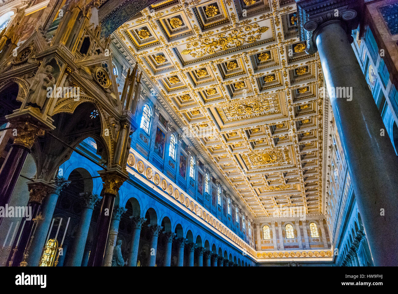 Basilica di San Paolo fuori le Mura è uno di Roma le quattro antiche ...