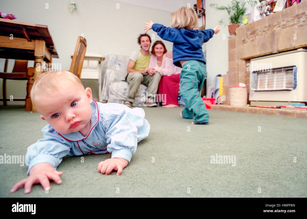 Marina Baker, marito di pepe e i loro figli, Charlie, di età compresa tra i due e Boudicca, di ...