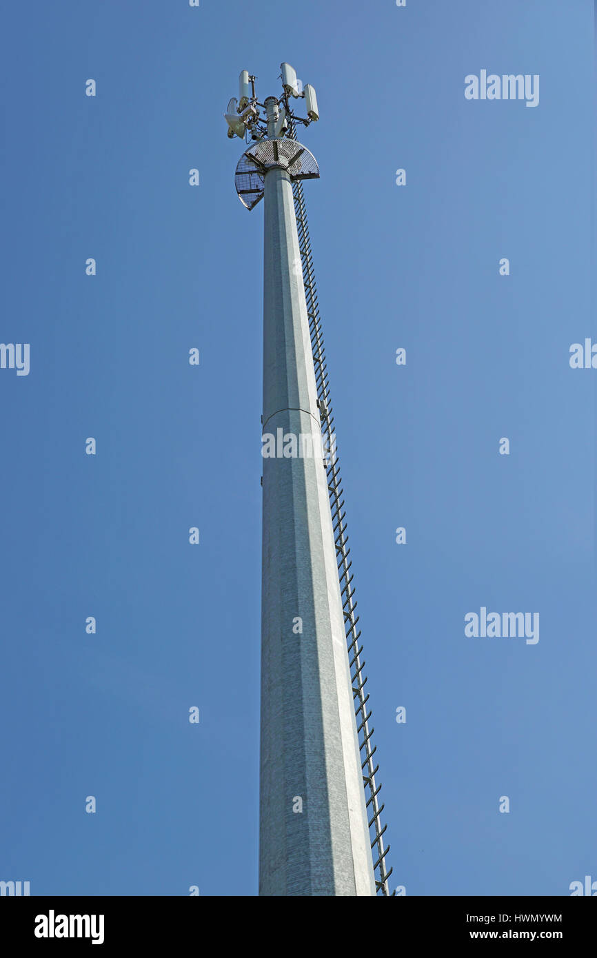Palo dell'antenna immagini e fotografie stock ad alta risoluzione - Alamy