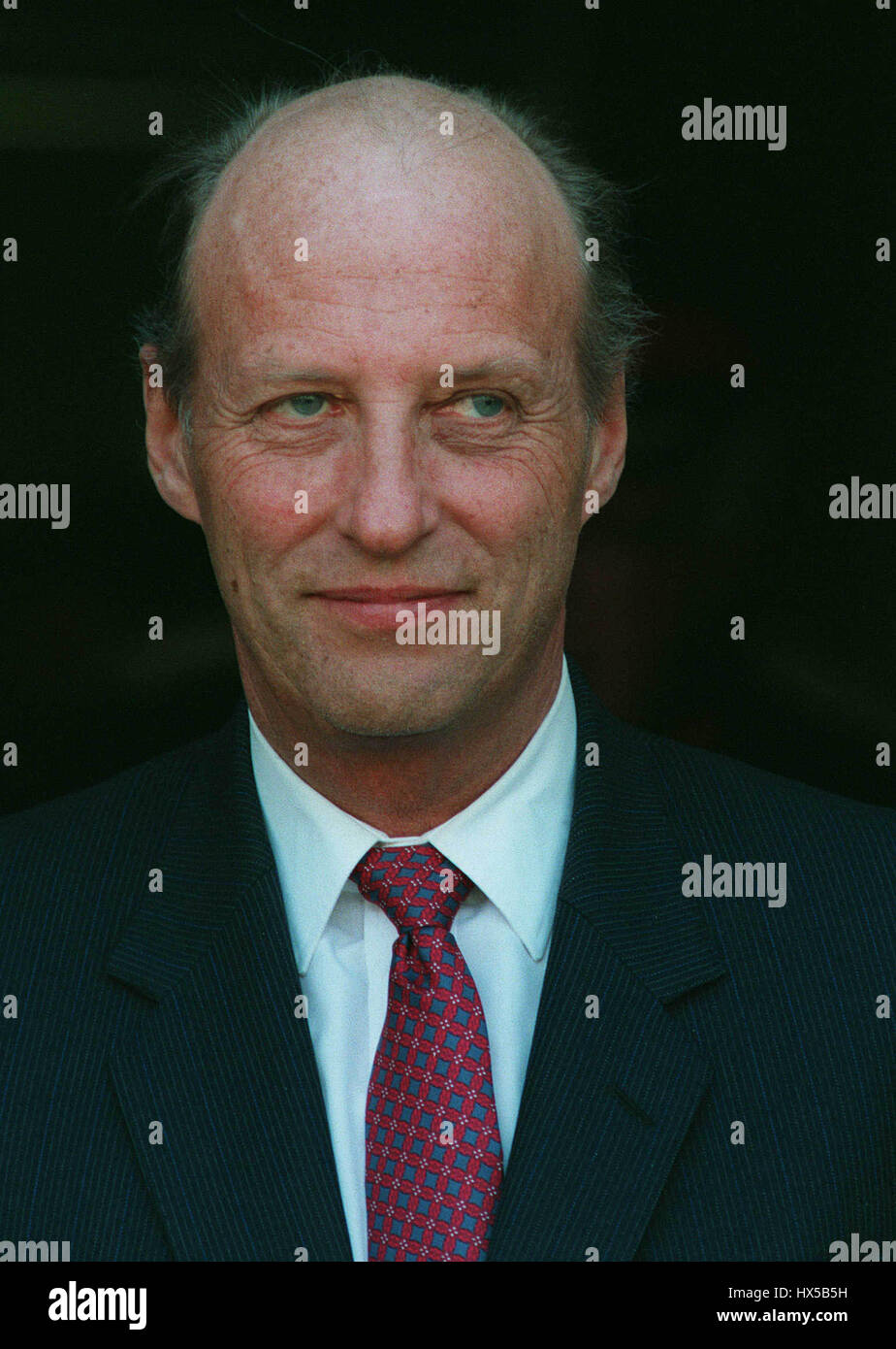 King harald v of norway immagini e fotografie stock ad alta risoluzione ...