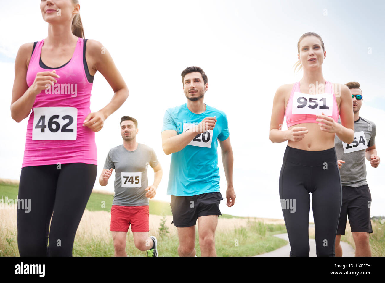 Persone che corrono la maratona immagini e fotografie stock ad alta ...