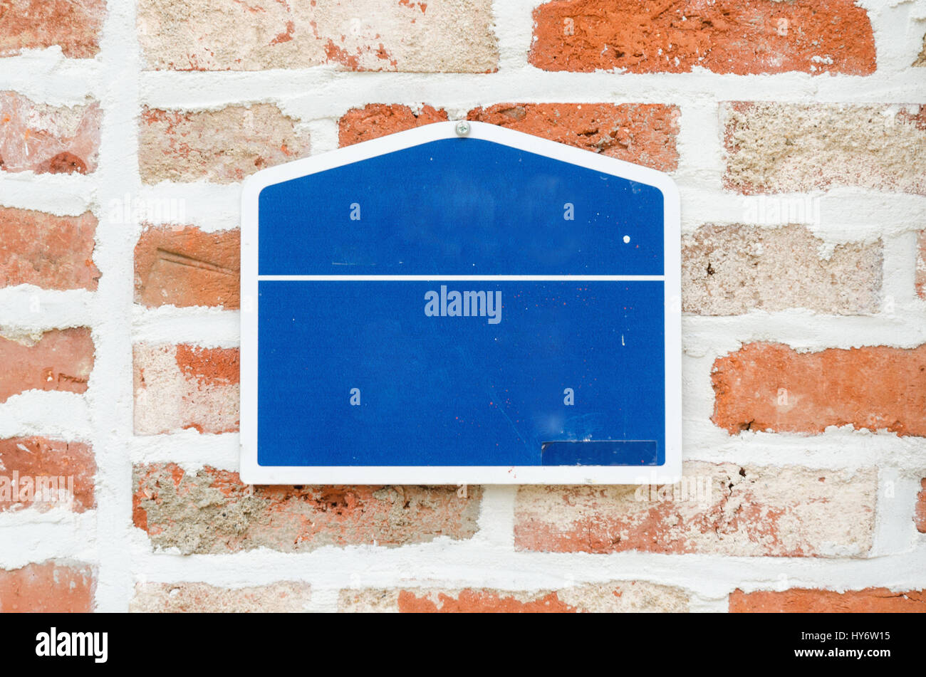 Cartello con sfondo blu immagini e fotografie stock ad alta risoluzione ...