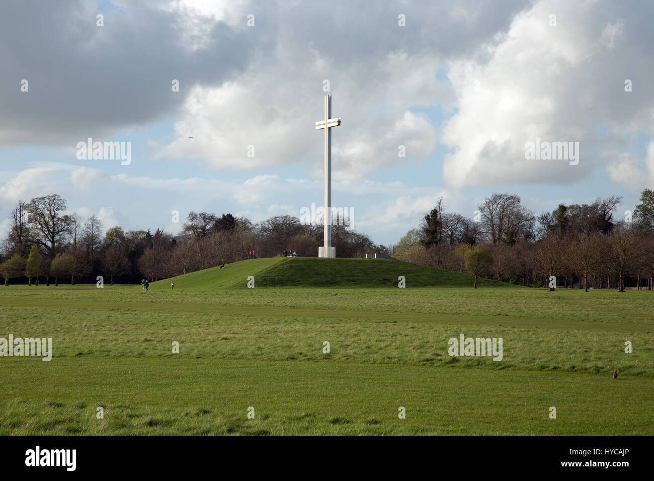 La croce papale immagini e fotografie stock ad alta risoluzione - Alamy