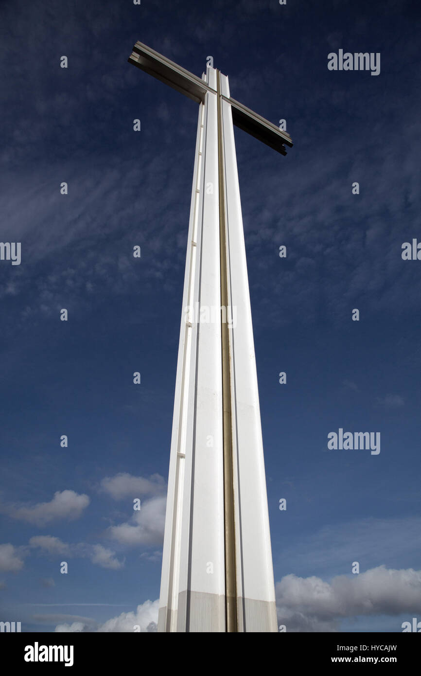 La croce papale immagini e fotografie stock ad alta risoluzione - Alamy