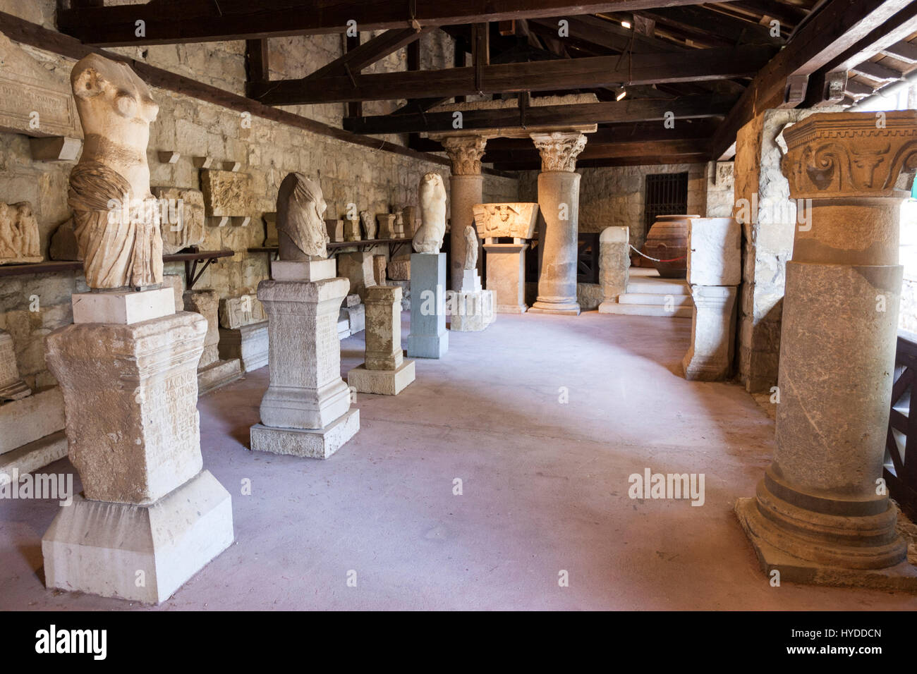 Split croatia archaeological museum immagini e fotografie stock ad alta ...