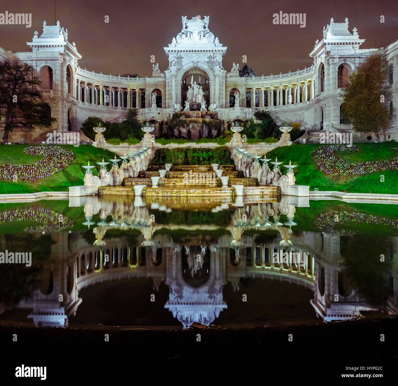 Monumento del palais longchamp immagini e fotografie stock ad alta ...