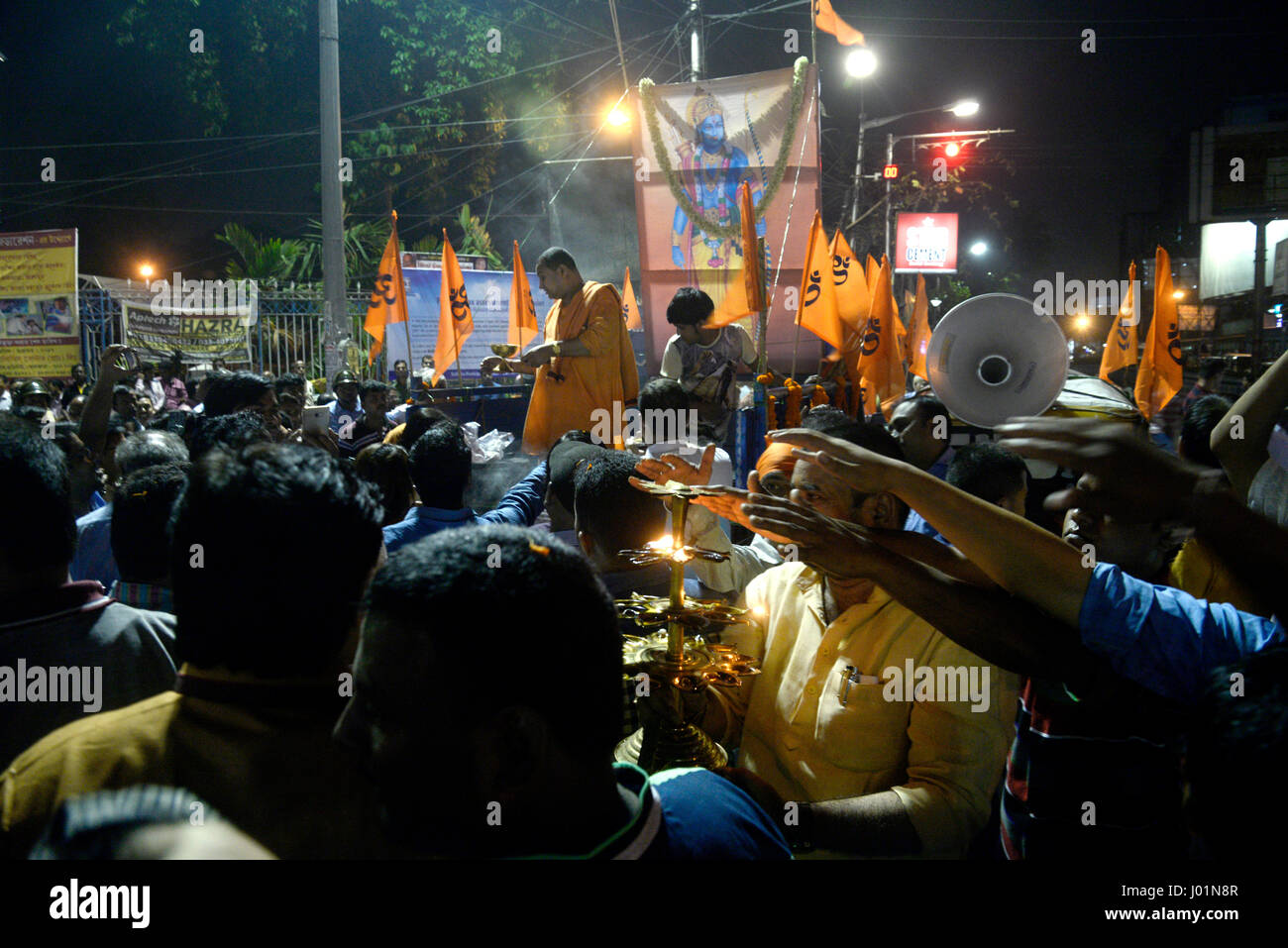 Hanuman jayanti aarti immagini e fotografie stock ad alta risoluzione - Alamy