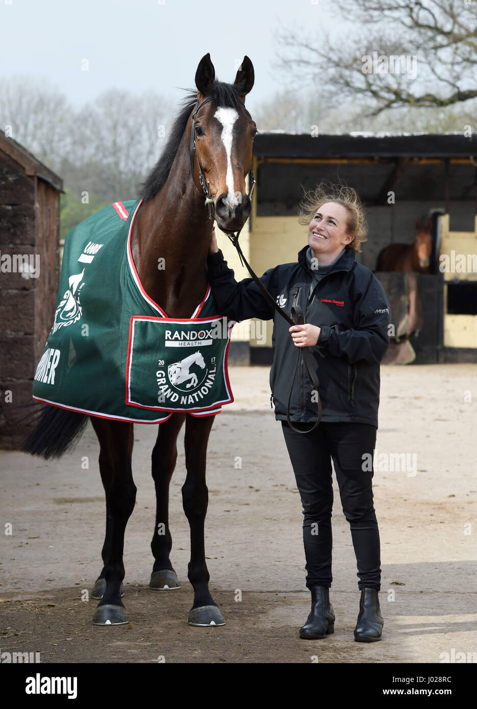 Ragazza stabile jaimie duff trainer lucinda russells yard immagini e ...