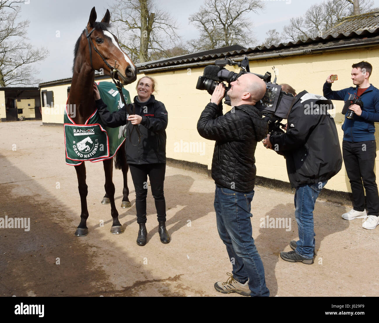 Ragazza stabile jaimie duff trainer lucinda russells yard immagini e ...