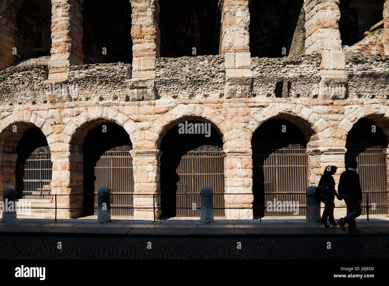 Vista di Arena edificio storico di Verona, una delle più famose città ...