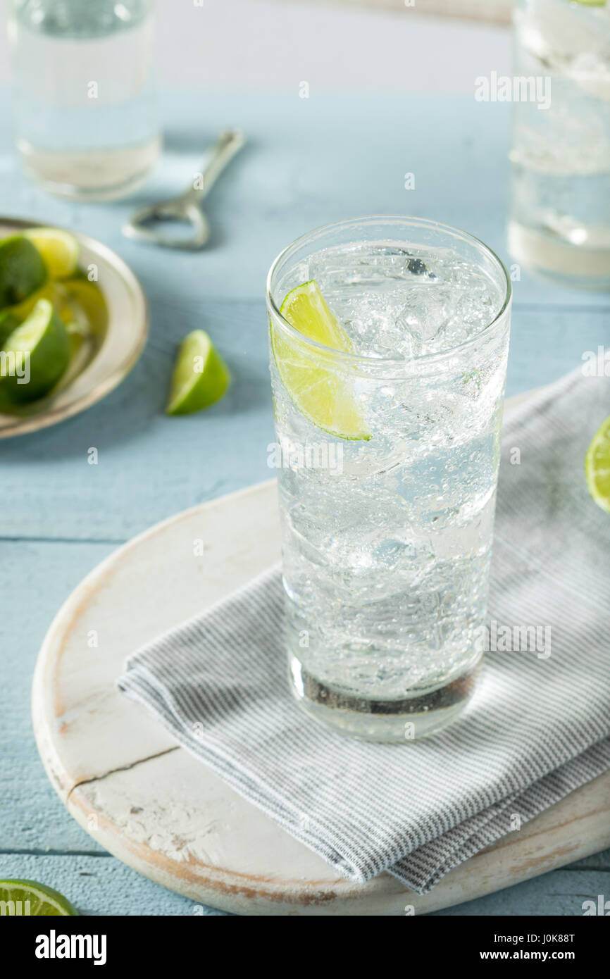 Acqua Minerale Gasata Immagini e Fotos Stock - Alamy