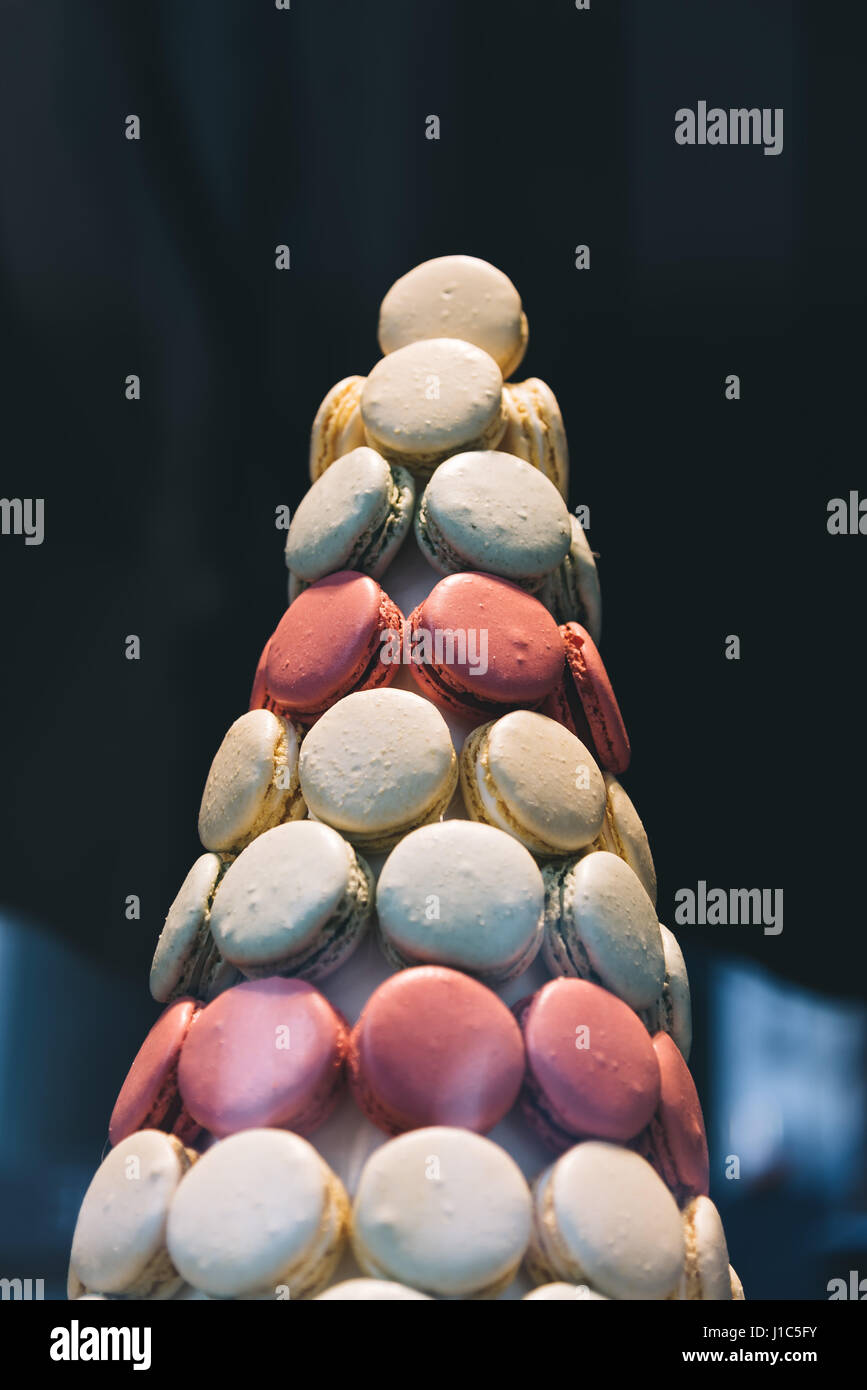Piramide di macaron immagini e fotografie stock ad alta risoluzione - Alamy