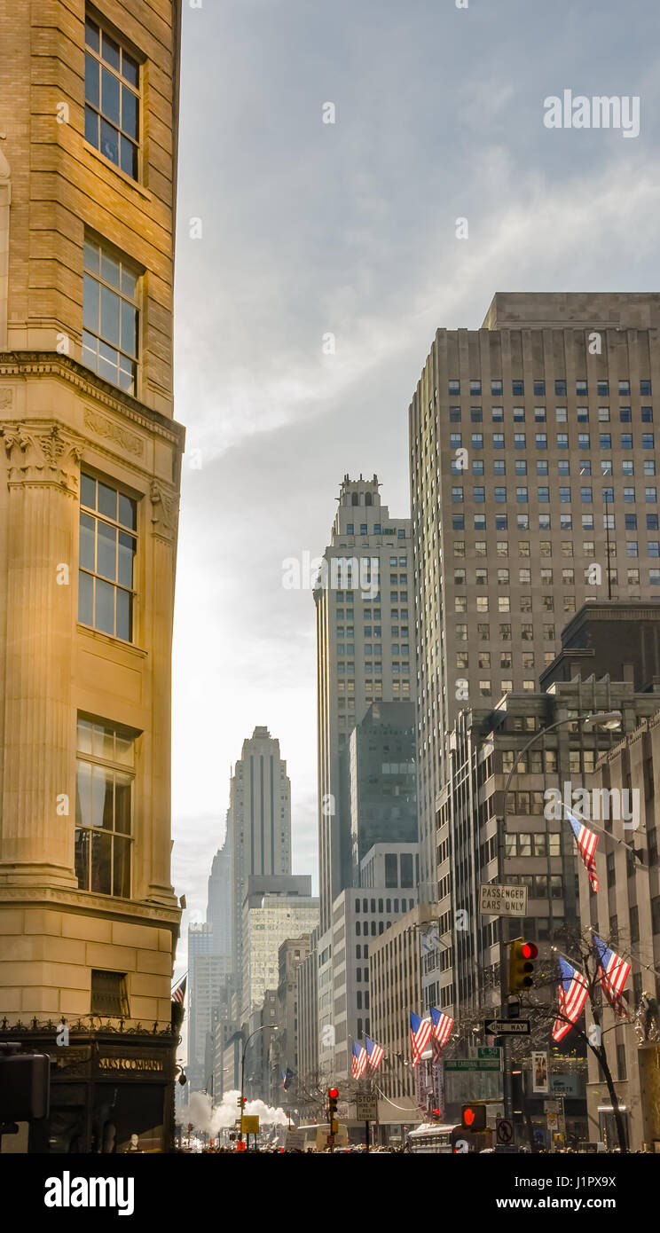 Edificio di new york con la storia immagini e fotografie stock ad alta risoluzione - Alamy
